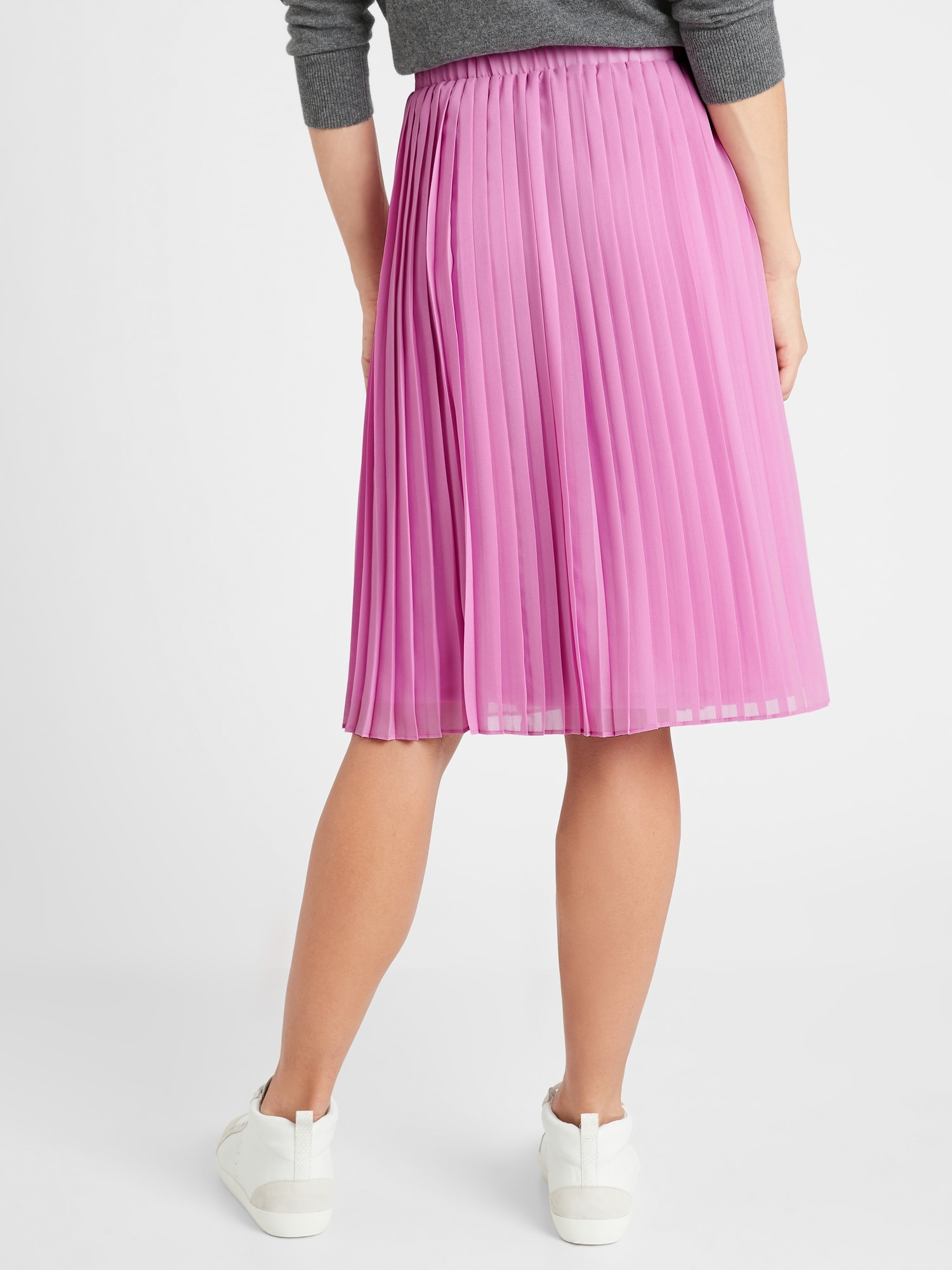 Petite Pleated Chiffon Midi Skirt | Banana Republic Factory